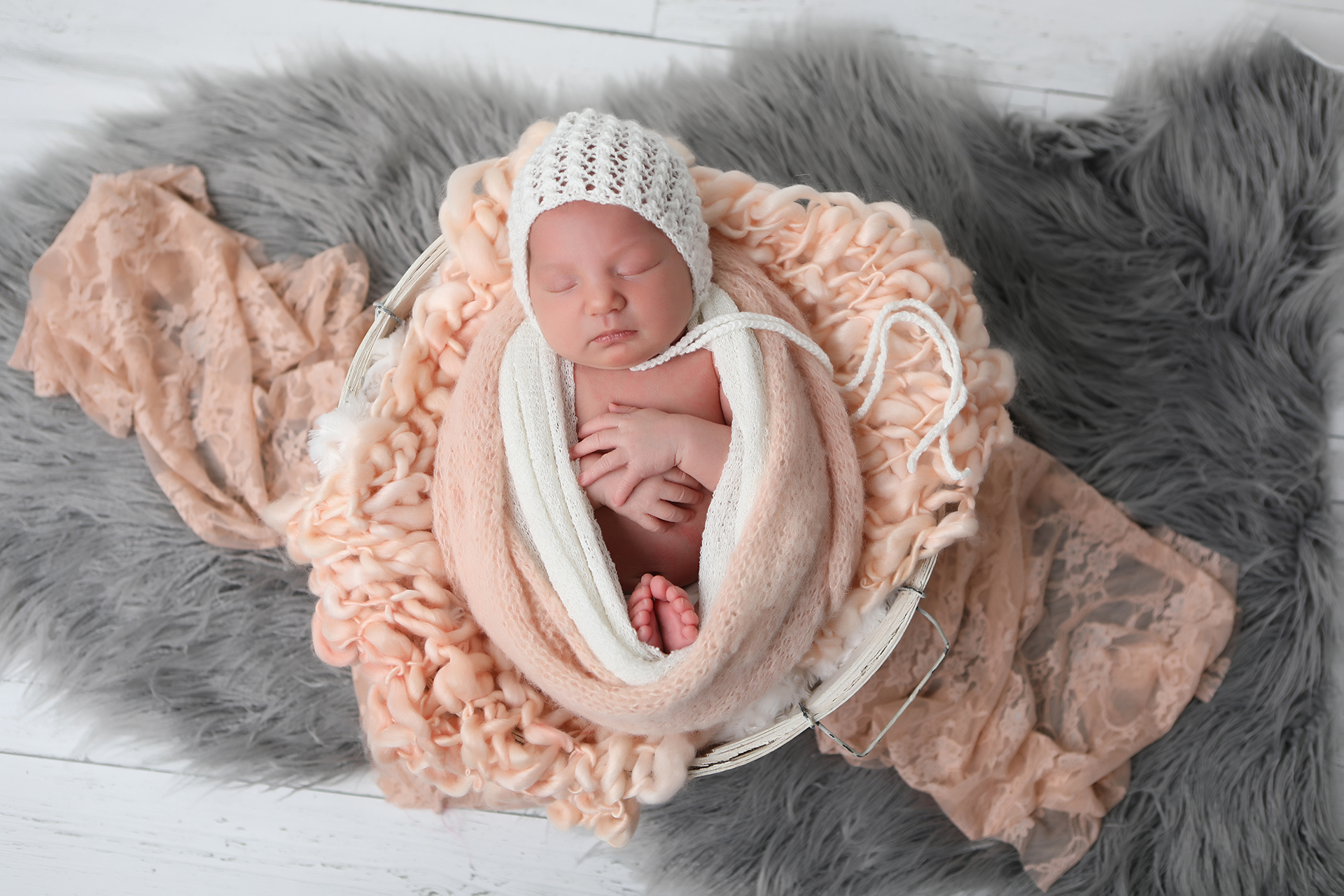 Aviva Studios - Kelowna's Renowned Baby Photographer